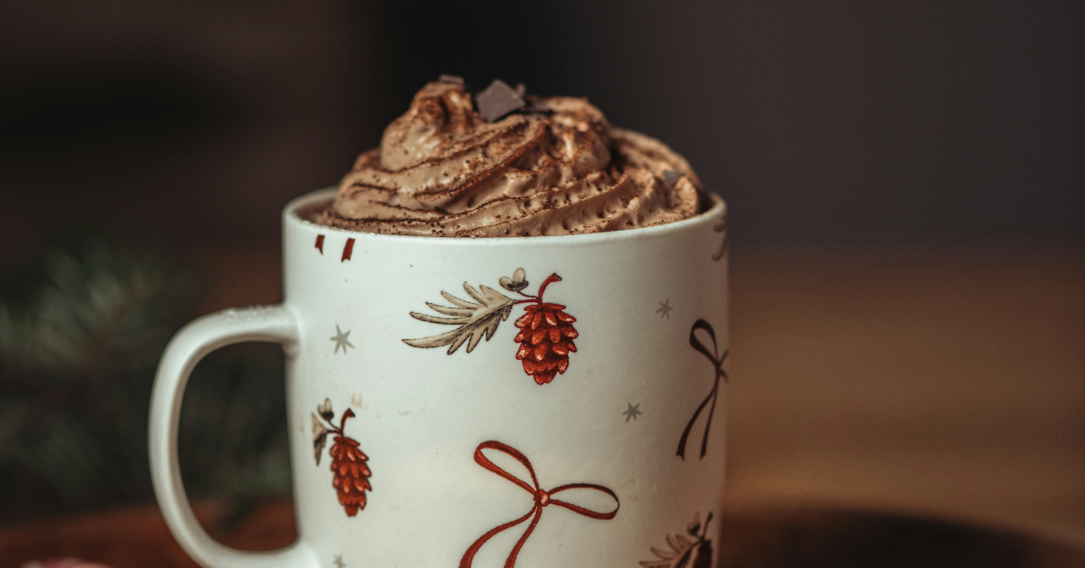 Spiked Hot Cocoa Recipe You Can Sip On This Fall - The Cocktail Homebody
